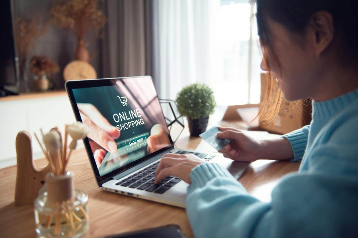 How To Outsource E-commerce Customer Service