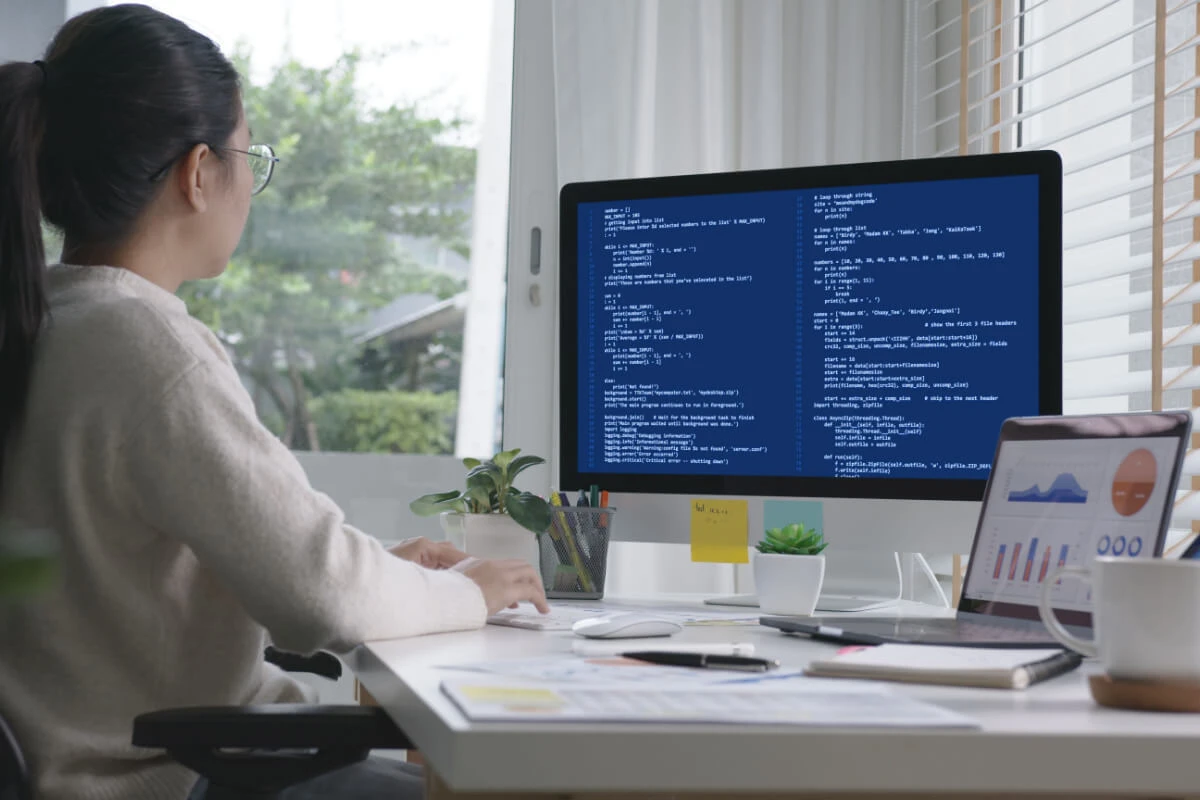 2023 Guide To Outsourcing Desktop And Help Desk Support