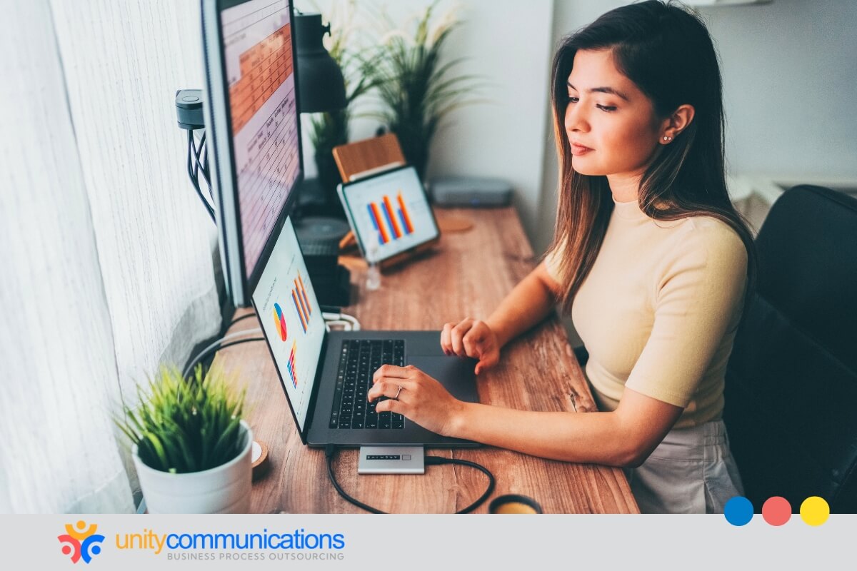 How Virtual Assistants Are Helping Small Businesses in Dallas